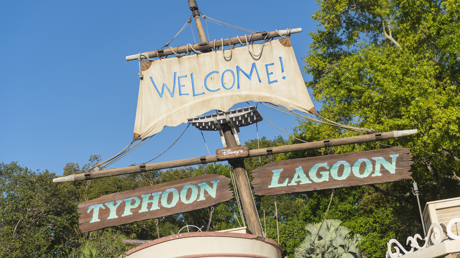Disney’s Typhoon Lagoon Water Park